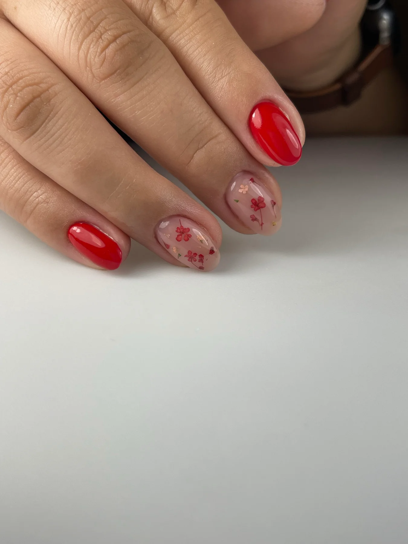 Red vs Burgundy Gel Nail Polish: How to Choose | Nashly Nails – NashlyNails