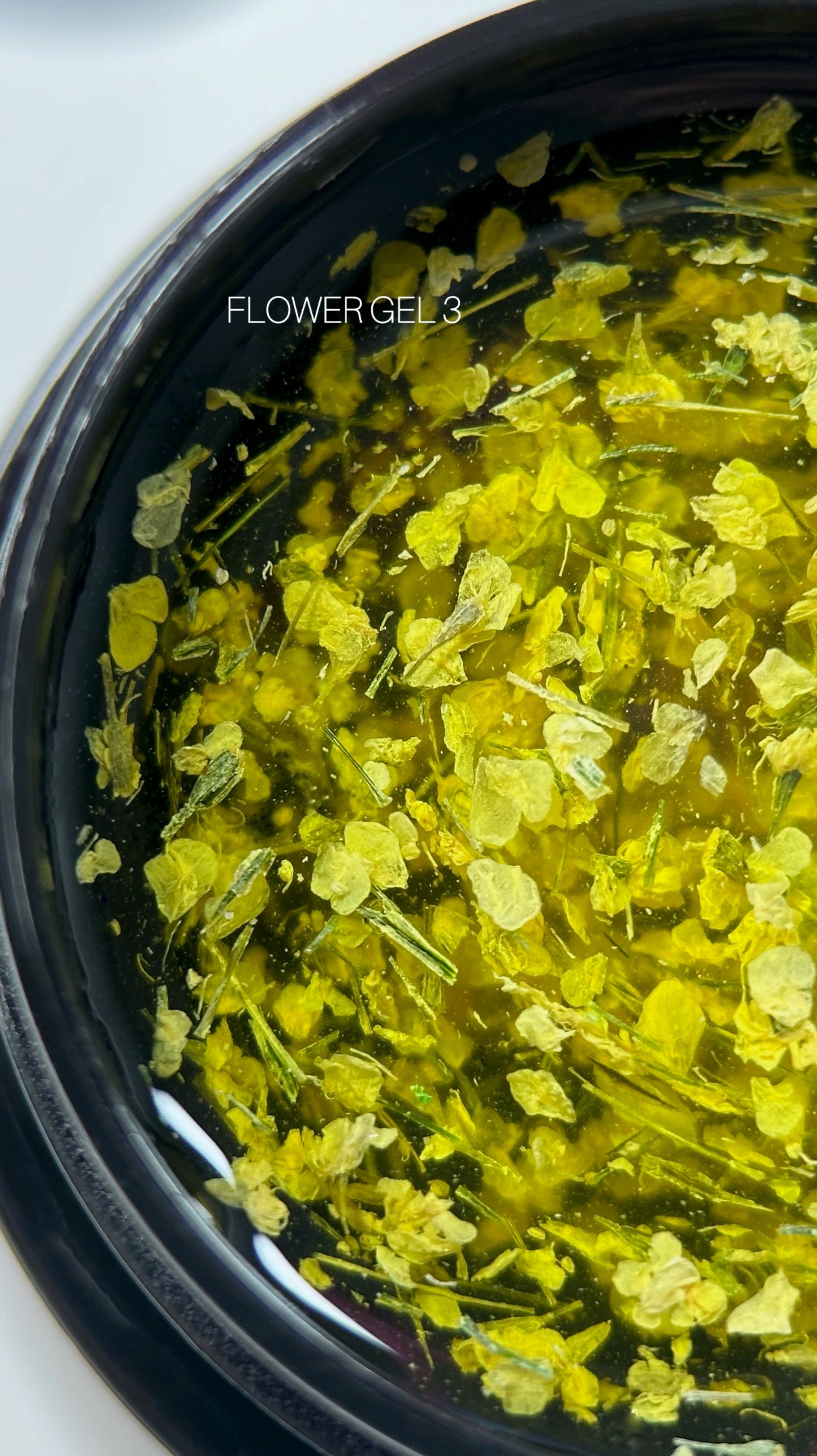 SAGA Flower yellow glass gel #3 – NashlyNails